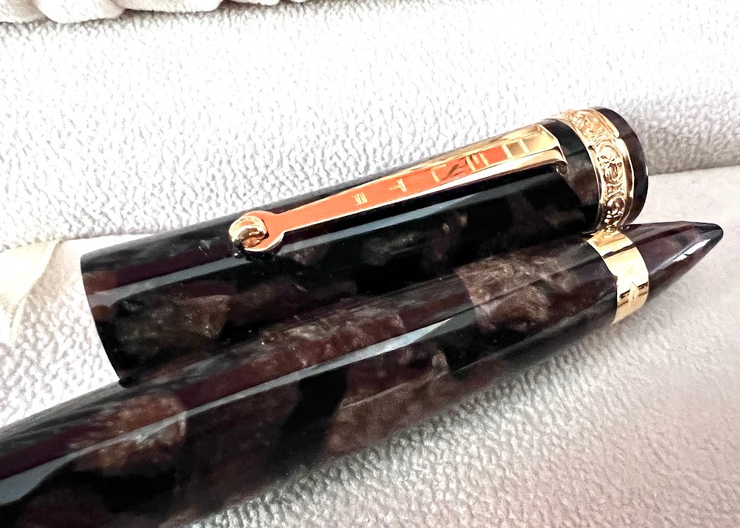Delta Limited Edition 39+1 Anniversary Celluloid Fountain Pen DEAL
