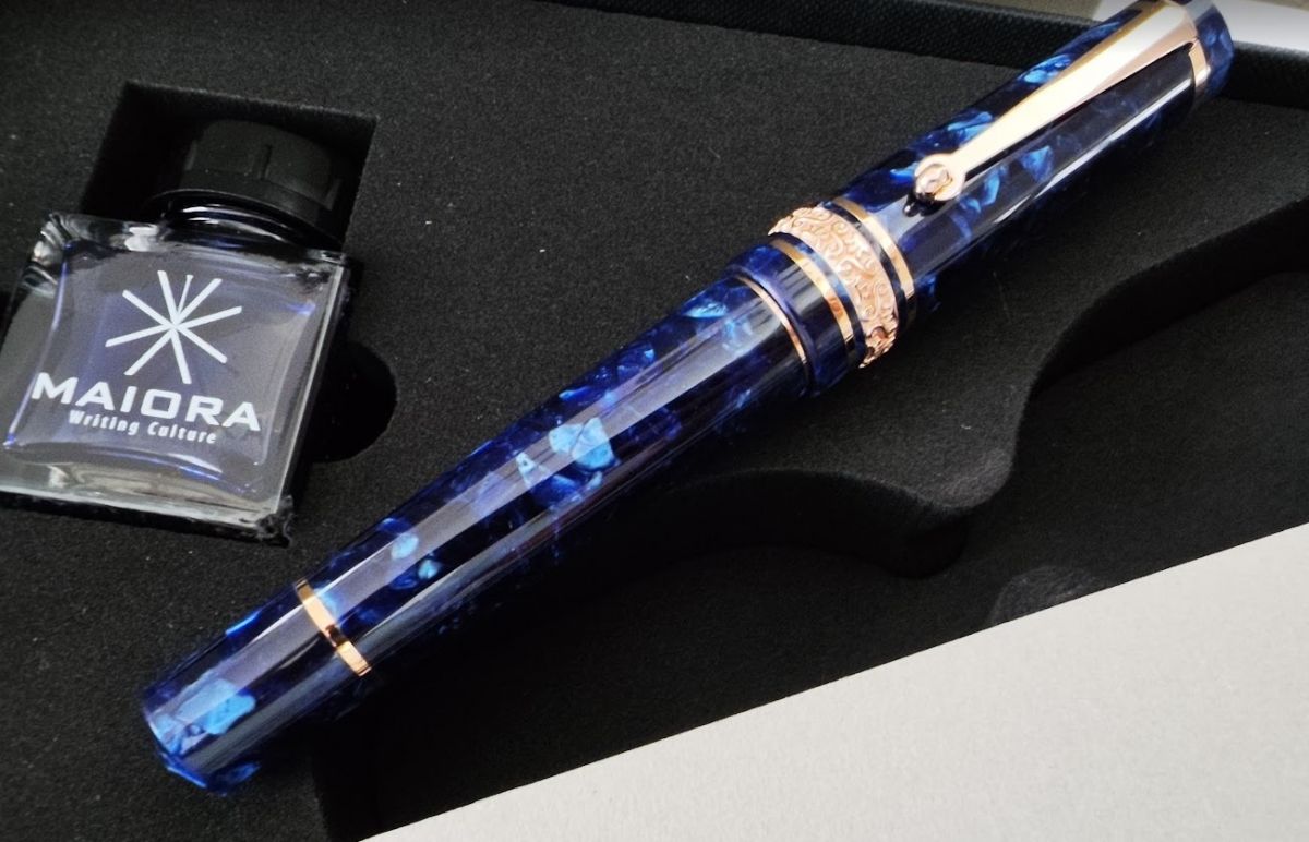 Maiora Alpha Capri Ltd Edition Gold Trim Edition Fountain Pen SALE