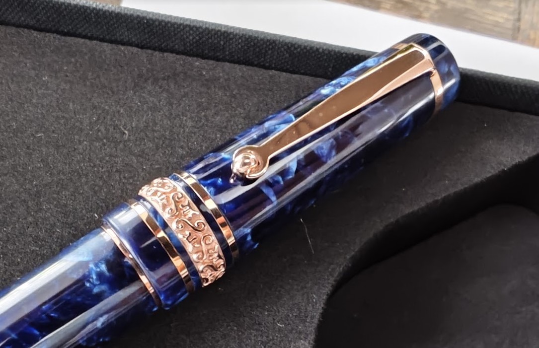 Maiora Alpha Capri Ltd Edition Gold Trim Edition Fountain Pen SALE