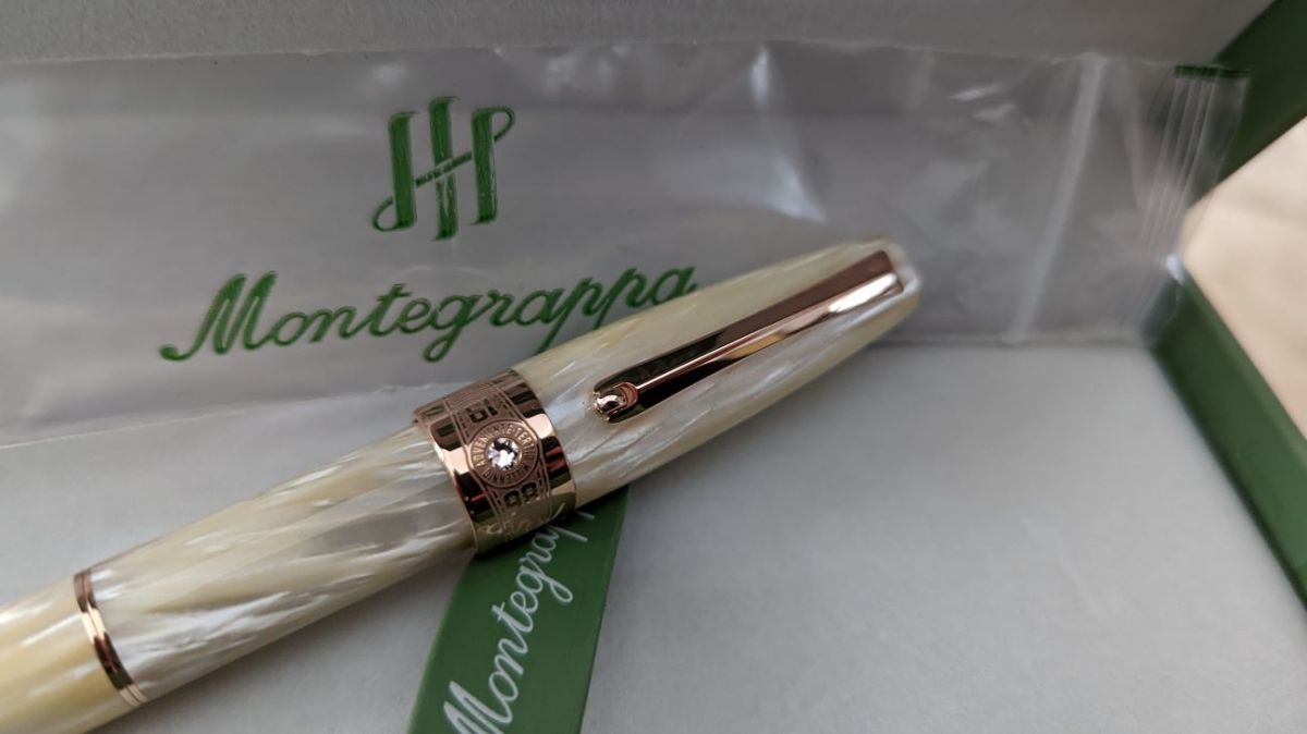 Montegrappa Legacy Extra Grande Celluloid Ivory Fountain Pen