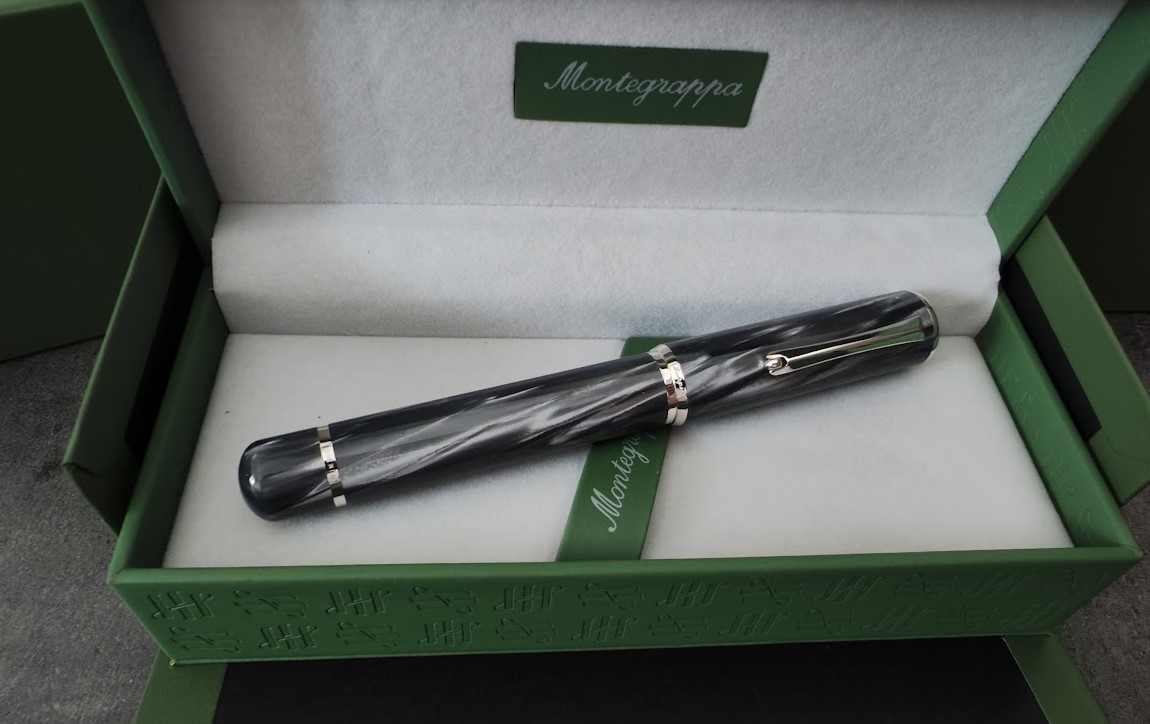 Montegrappa Master Arte Celluloid Grey Collection Fountain Pen