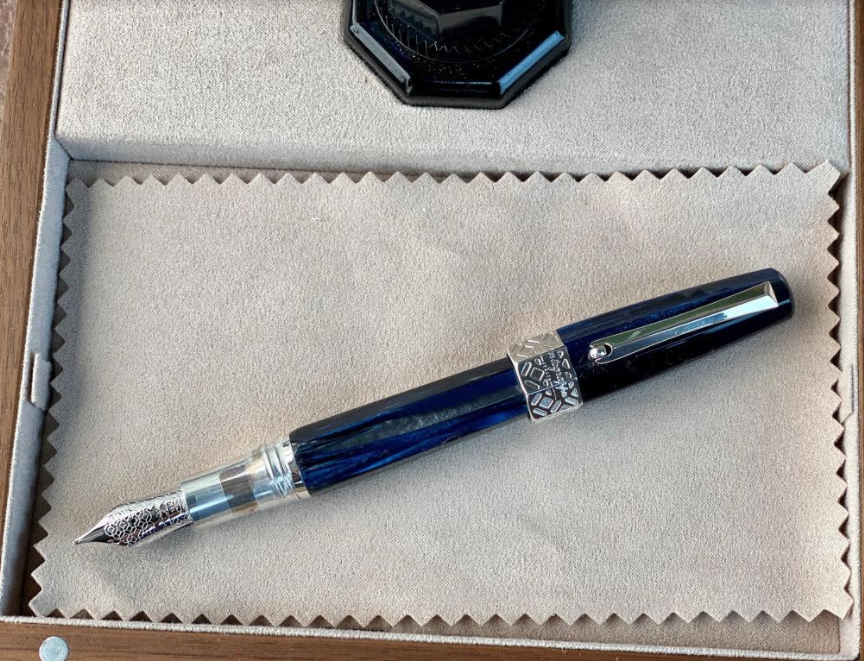 Montegrappa Extra Otto Butterfly Celluloid Ltd Ed Fountain Pen *()