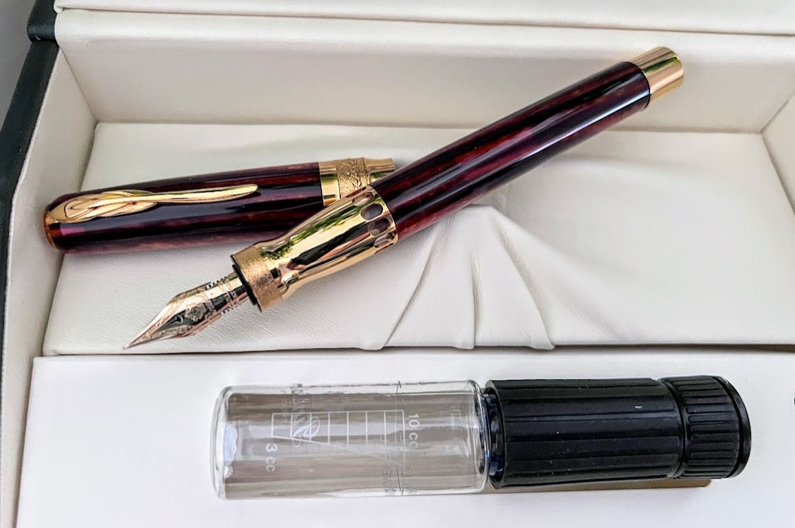 Pineider Arco Oak Gold Trim Ltd Ed Of 88 Fountain Pen