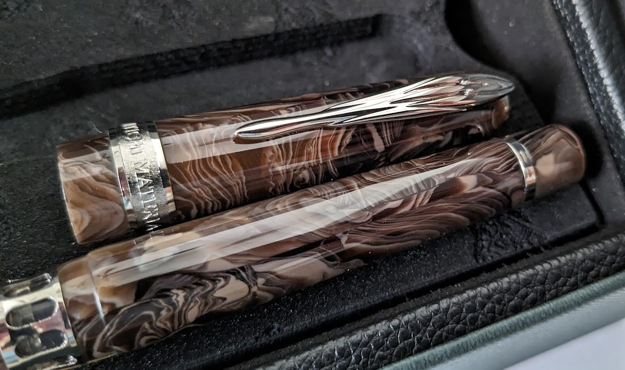 Pineider La Grand Belleza Ancient Celluloid Carrara Brown Fountain Pen SALE