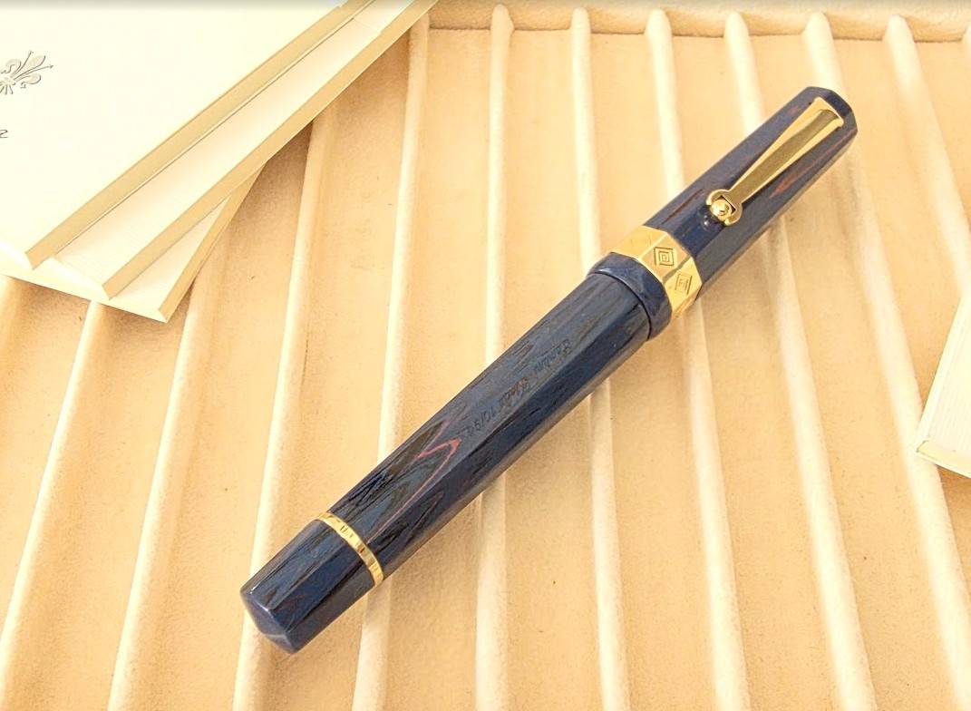 Santini Italia Nonagon Midnight Ebonite Oversized Ltd Edition Fountain ...