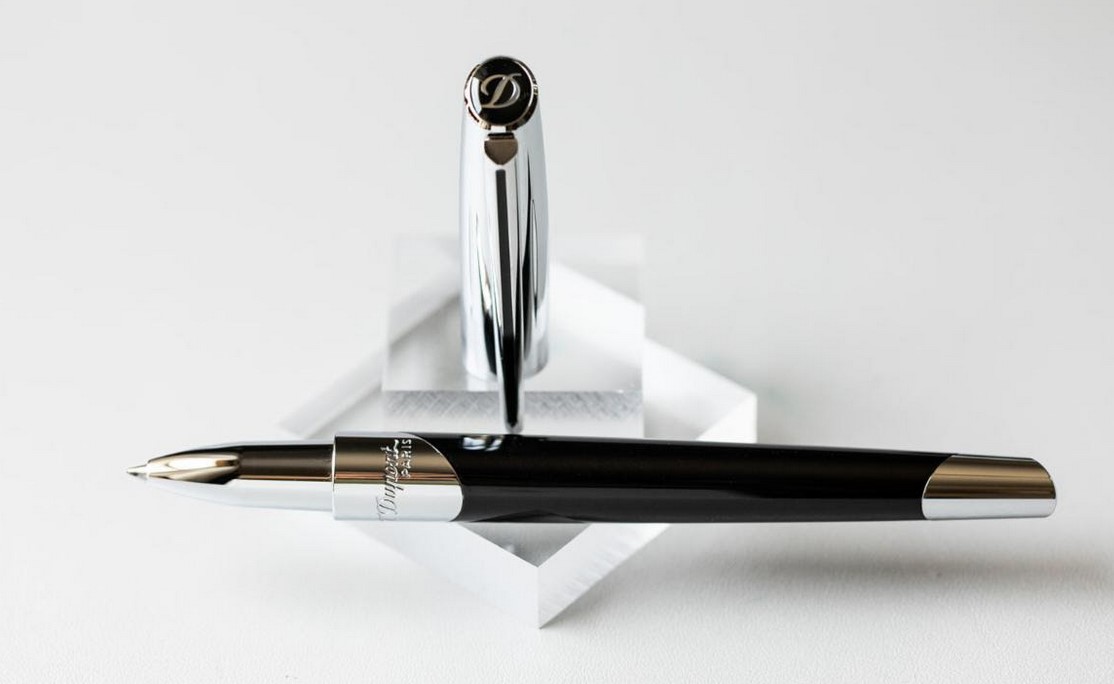 S T Dupont Defi Millennium Shiny Black with Chrome Trime Fountain Pen ...